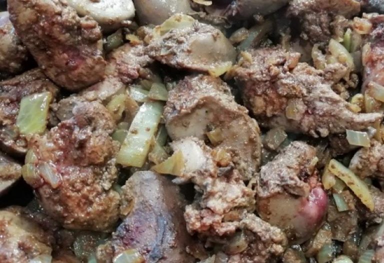 Restovaná kuracia pečeň na cibuľke, ten 1 najlepší recept - Chutné recepty