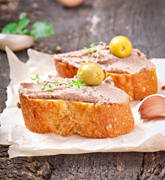 Tradičná pečeňová paštéta, top recept 5 z 5-tich - Chutné recepty